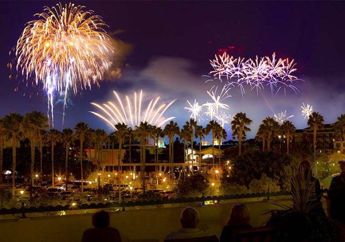 Top Fireworks Views at the Disneyland® Resort | Disney Rewards
